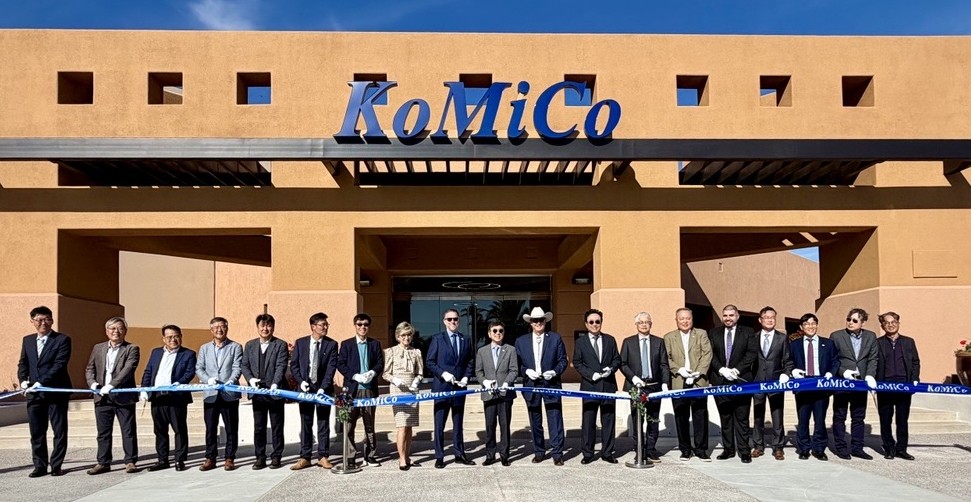 KoMiCo Grand Opening